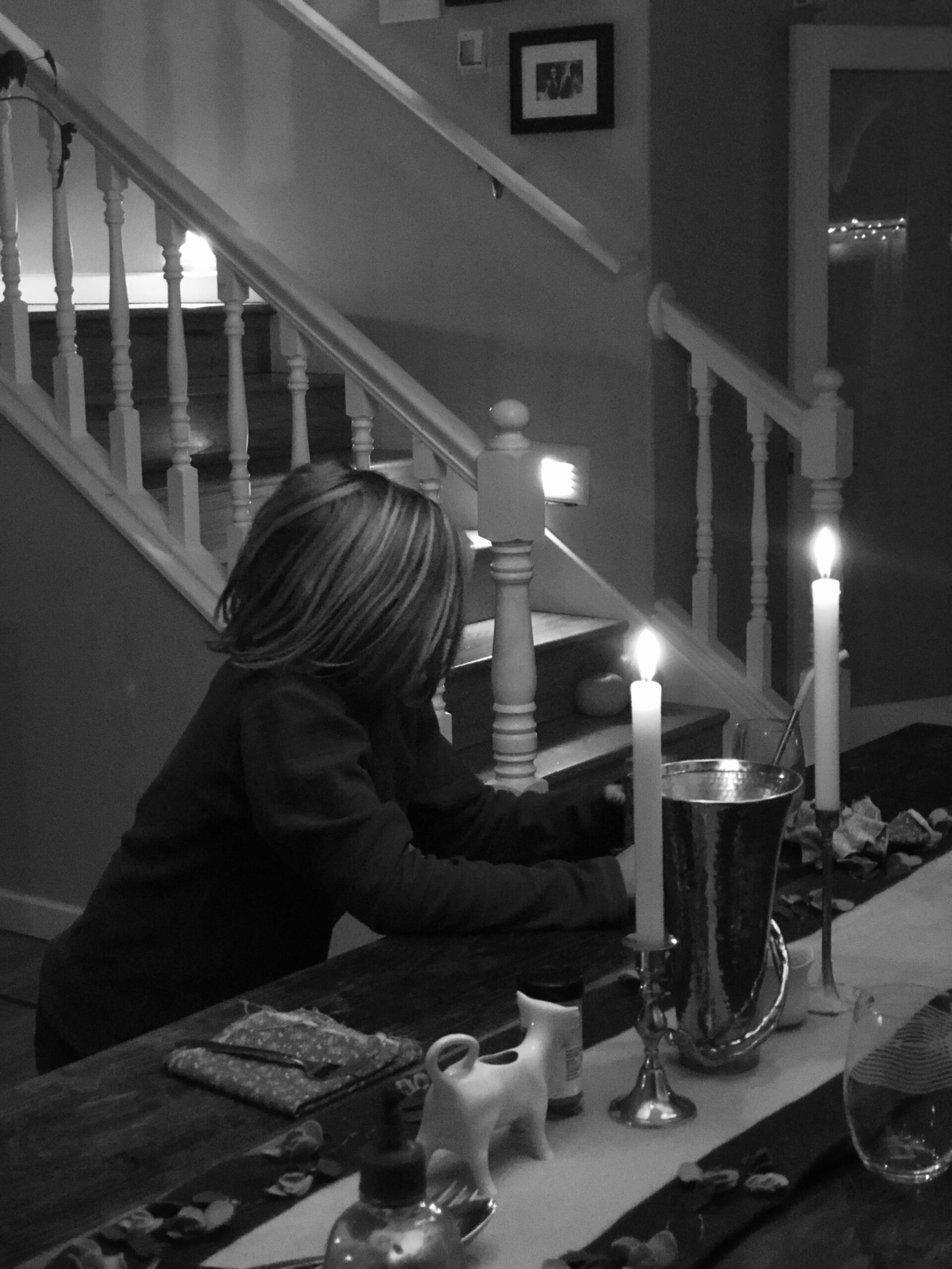 It’s That Sparkly Season: 10 Ways to Decorate Your Home With Candles ...